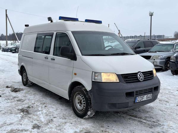 Balts Volkswagen Transporter 2008 Viļņa, ar dzinēja tilpumu 2.50 L un nobraukumu 543 tūkst. km par 4200 €, foto 3 vietnē AUTOMOTO.COM.LV