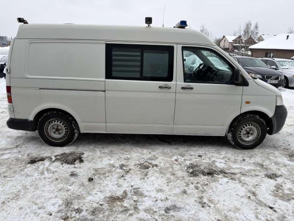 Balts Volkswagen Transporter 2008 Viļņa, ar dzinēja tilpumu 2.50 L un nobraukumu 543 tūkst. km par 4200 €, foto 7 vietnē AUTOMOTO.COM.LV