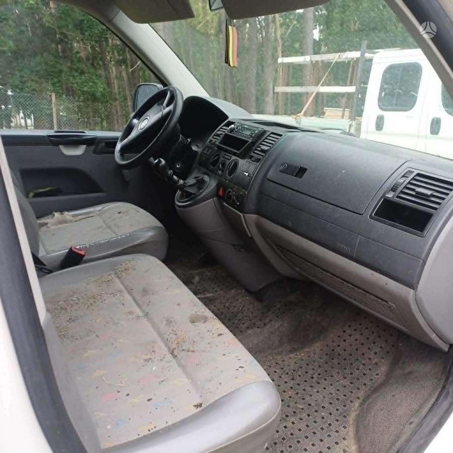 Balts Volkswagen Transporter 2008 Panevēža, ar dzinēja tilpumu 1.90 L un nobraukumu 471 tūkst. km par 2500 €, foto 5 vietnē AUTOMOTO.COM.LV