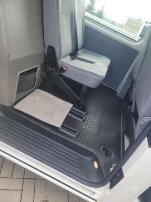 White Volkswagen Transporter 2008 in Vilkaviskis, with an engine capacity of 2.46 L and mileage of 150 thousand km for 7600 €, photo 12 on AUTOMOTO.COM.LV