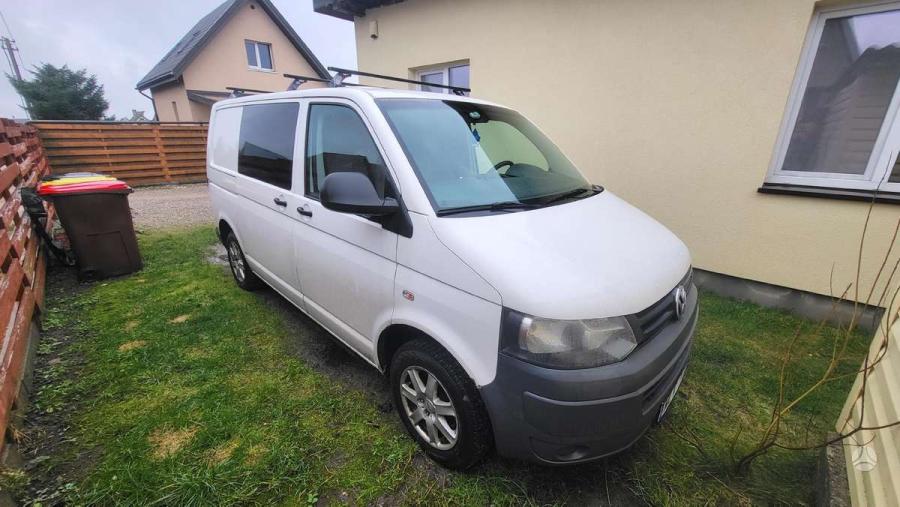Balts Volkswagen Transporter 2009 Klaipėda, ar dzinēja tilpumu 1.99 L un nobraukumu 193 tūkst. km par 5500 €, foto 2 vietnē AUTOMOTO.COM.LV