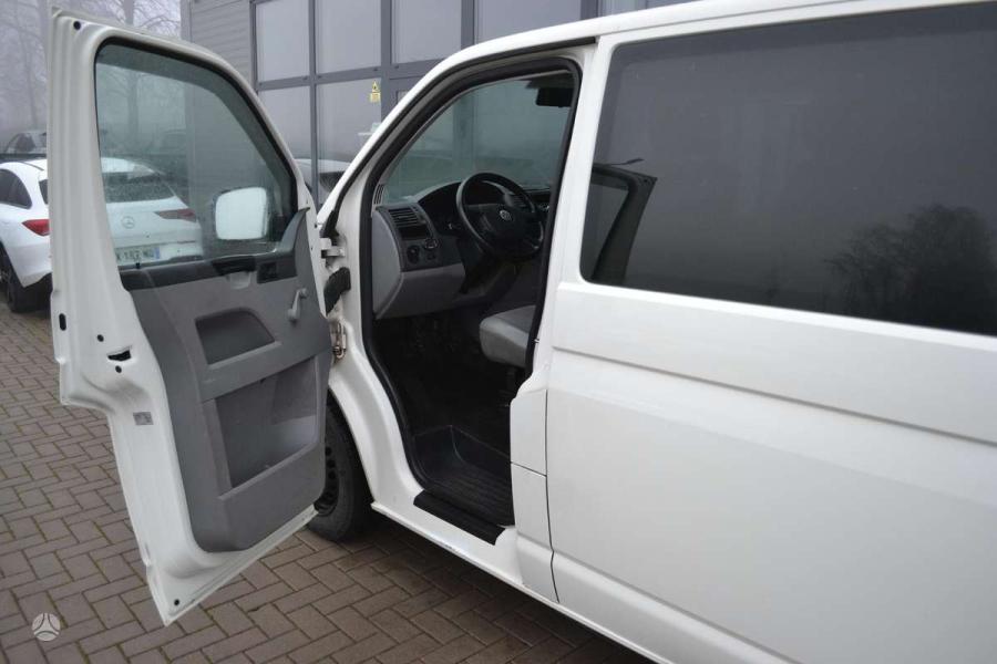 Balts Volkswagen Transporter 2009 Viļņa, ar dzinēja tilpumu 1.90 L un nobraukumu 268 tūkst. km par 7000 €, foto 10 vietnē AUTOMOTO.COM.LV