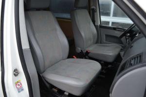 Balts Volkswagen Transporter 2009 Viļņa, ar dzinēja tilpumu 1.90 L un nobraukumu 268 tūkst. km par 7000 €, foto 18 vietnē AUTOMOTO.COM.LV