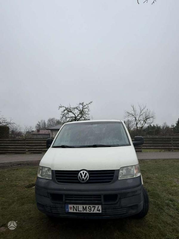 White Volkswagen Transporter 2009 in Kaunas, with an engine capacity of 2.50 L and mileage of 287 thousand km for 4200 €, photo 1 on AUTOMOTO.COM.LV