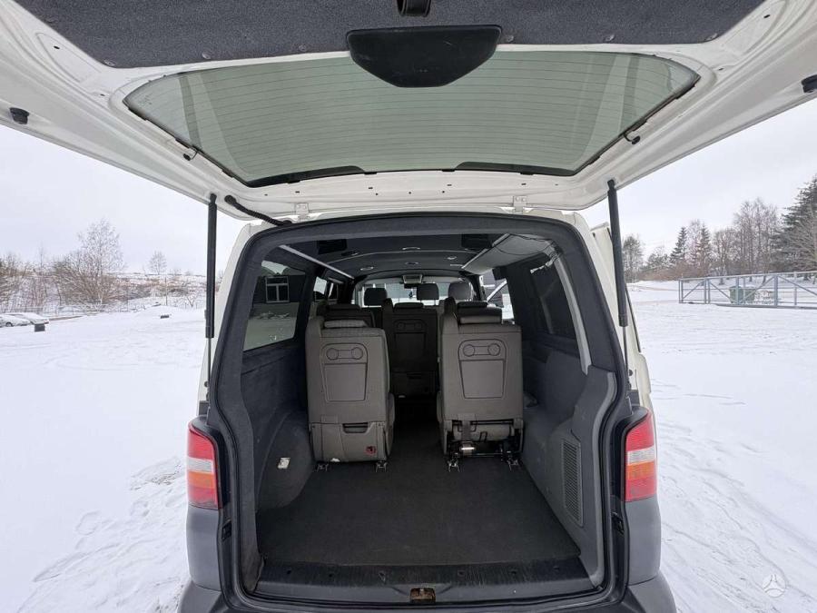 Balts Volkswagen Transporter 2009 Šauļi, ar dzinēja tilpumu 2.46 L un nobraukumu 340 tūkst. km par 6500 €, foto 10 vietnē AUTOMOTO.COM.LV