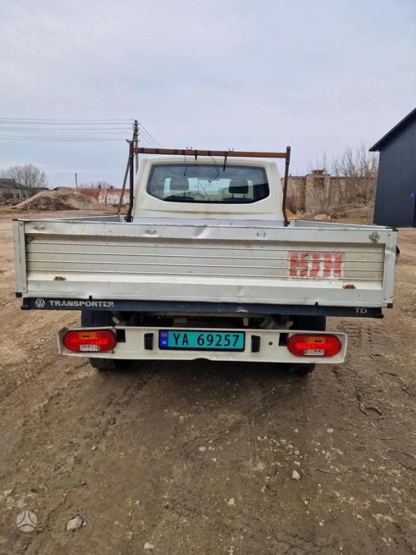 Balts Volkswagen Transporter 2009 Rokiškis, ar dzinēja tilpumu 1.90 L un nobraukumu 145 tūkst. km par 2500 €, foto 7 vietnē AUTOMOTO.COM.LV