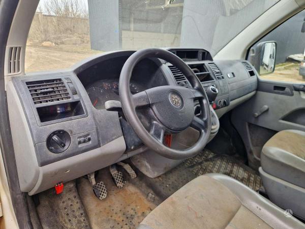Balts Volkswagen Transporter 2009 Rokiškis, ar dzinēja tilpumu 1.90 L un nobraukumu 145 tūkst. km par 2500 €, foto 9 vietnē AUTOMOTO.COM.LV
