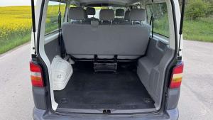 White Volkswagen Transporter 2009 in Kelme, with an engine capacity of 1.90 L and mileage of 343 thousand km for 7500 €, photo 14 on AUTOMOTO.COM.LV