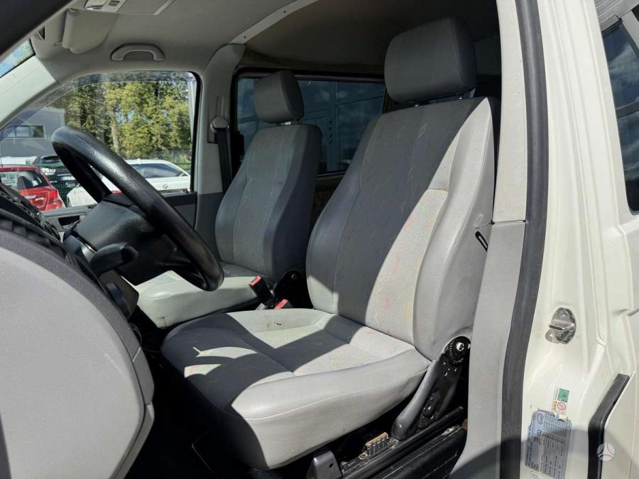 Balts Volkswagen Transporter 2009 Viļņa, ar dzinēja tilpumu 1.90 L un nobraukumu 268 tūkst. km par 7000 €, foto 25 vietnē AUTOMOTO.COM.LV