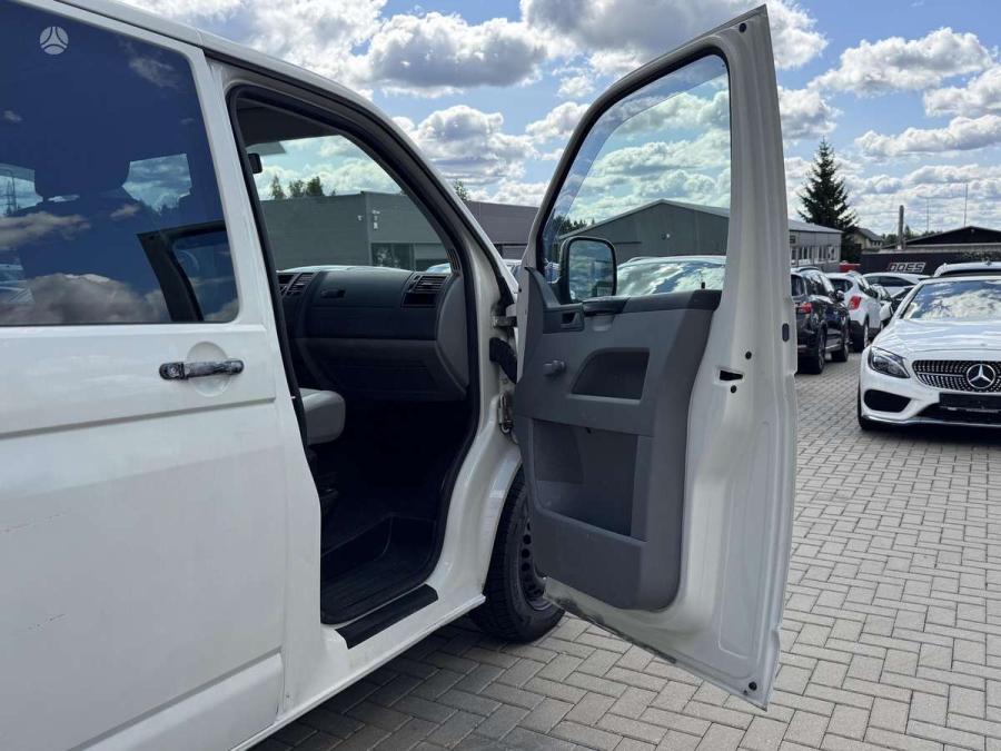 Balts Volkswagen Transporter 2009 Viļņa, ar dzinēja tilpumu 1.90 L un nobraukumu 268 tūkst. km par 7000 €, foto 30 vietnē AUTOMOTO.COM.LV