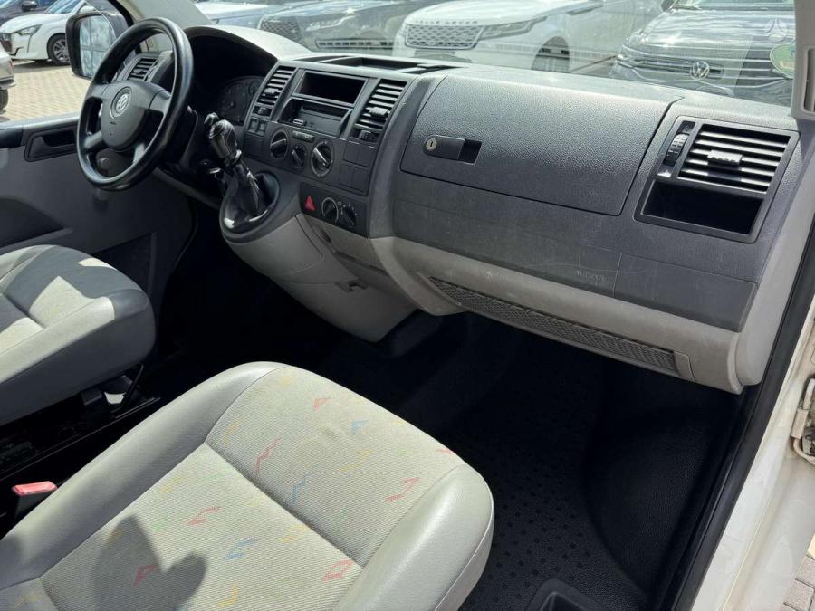 Balts Volkswagen Transporter 2009 Viļņa, ar dzinēja tilpumu 1.90 L un nobraukumu 268 tūkst. km par 7000 €, foto 34 vietnē AUTOMOTO.COM.LV