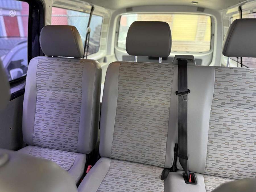 Balts Volkswagen Transporter 2010 Kauņa, ar dzinēja tilpumu 2.00 L un nobraukumu 227 tūkst. km par 3850 €, foto 8 vietnē AUTOMOTO.COM.LV
