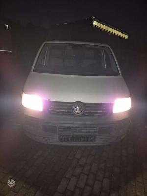 White Volkswagen Transporter 2010 in Kaunas, with an engine capacity of 2.50 L and mileage of 270 thousand km for 4400 €, photo 5 on AUTOMOTO.COM.LV