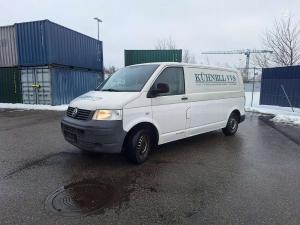 Balts Volkswagen Transporter 2010 Tauragė, ar dzinēja tilpumu 2.50 L un nobraukumu 300 tūkst. km par 3100 €, foto  vietnē AUTOMOTO.COM.LV