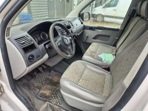 White Volkswagen Transporter 2010 in Plunge, with an engine capacity of 1.97 L and mileage of 353 thousand km for 5300 €, photo 5 on AUTOMOTO.COM.LV
