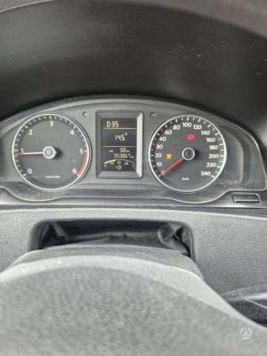 White Volkswagen Transporter 2010 in Plunge, with an engine capacity of 1.97 L and mileage of 353 thousand km for 5300 €, photo 7 on AUTOMOTO.COM.LV
