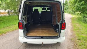 White Volkswagen Transporter 2010 in Radviliskis, with an engine capacity of 1.90 L and mileage of 224 thousand km for 5999 €, photo 15 on AUTOMOTO.COM.LV