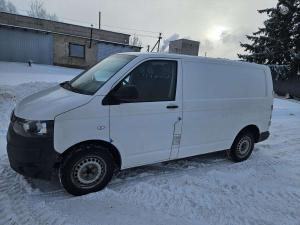 Balts Volkswagen Transporter 2011 Kaišiadorys, ar dzinēja tilpumu 2.00 L un nobraukumu 300 tūkst. km par 5000 €, foto  vietnē AUTOMOTO.COM.LV