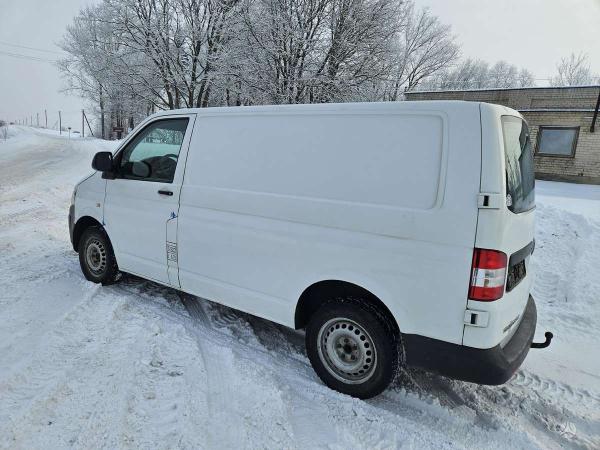 White Volkswagen Transporter 2011 in Kaisiadorys, with an engine capacity of 2.00 L and mileage of 300 thousand km for 5000 €, photo 2 on AUTOMOTO.COM.LV