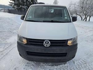 White Volkswagen Transporter 2011 in Kaisiadorys, with an engine capacity of 2.00 L and mileage of 300 thousand km for 5000 €, photo 5 on AUTOMOTO.COM.LV