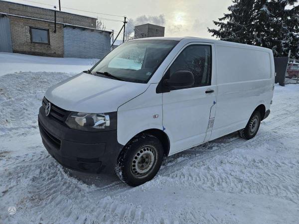White Volkswagen Transporter 2011 in Kaisiadorys, with an engine capacity of 2.00 L and mileage of 300 thousand km for 5000 €, photo 6 on AUTOMOTO.COM.LV