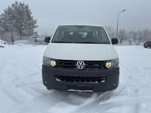 White Volkswagen Transporter 2011 in Alytus, with an engine capacity of 1.97 L and mileage of 281 thousand km for 8550 €, photo 2 on AUTOMOTO.COM.LV