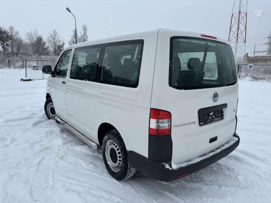 White Volkswagen Transporter 2011 in Alytus, with an engine capacity of 1.97 L and mileage of 281 thousand km for 8550 €, photo 7 on AUTOMOTO.COM.LV