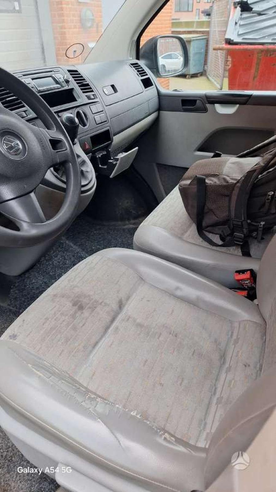 Balts Volkswagen Transporter 2011 Tauragė, ar dzinēja tilpumu 2.00 L un nobraukumu 230 tūkst. km par 3500 €, foto 8 vietnē AUTOMOTO.COM.LV