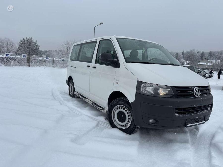 Balts Volkswagen Transporter 2011 Alīta, ar dzinēja tilpumu 1.97 L un nobraukumu 281 tūkst. km par 8450 €, foto 1 vietnē AUTOMOTO.COM.LV