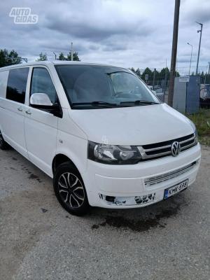 White Volkswagen Transporter 2011 in Panevezys, with an engine capacity of 2.00 L and mileage of 337 thousand km for 4450 €, photo 4 on AUTOMOTO.COM.LV