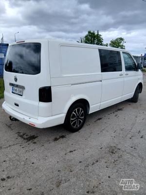 White Volkswagen Transporter 2011 in Panevezys, with an engine capacity of 2.00 L and mileage of 337 thousand km for 4450 €, photo 8 on AUTOMOTO.COM.LV