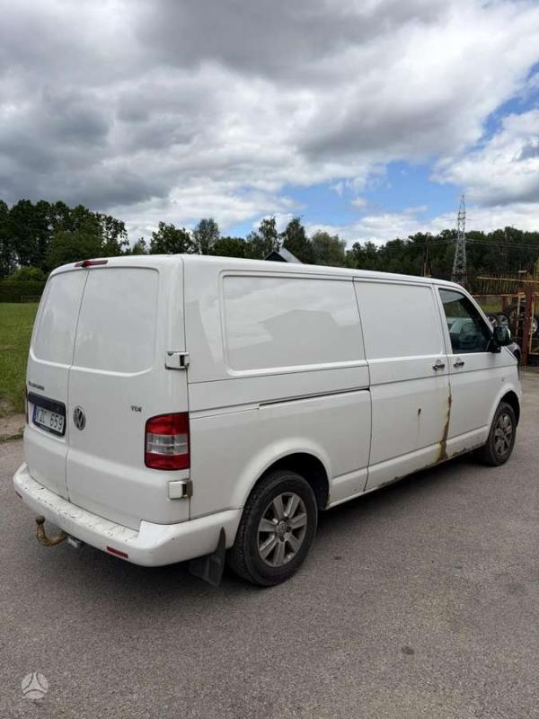 Balts Volkswagen Transporter 2011 Kauņa, ar dzinēja tilpumu 2.00 L un nobraukumu 335 tūkst. km par 3600 €, foto 7 vietnē AUTOMOTO.COM.LV