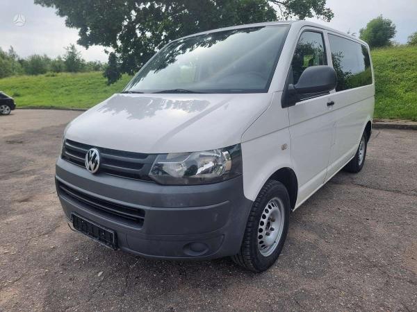 White Volkswagen Transporter 2011 in Kaunas, with an engine capacity of 1.97 L and mileage of 275 thousand km for 8950 €, photo 1 on AUTOMOTO.COM.LV