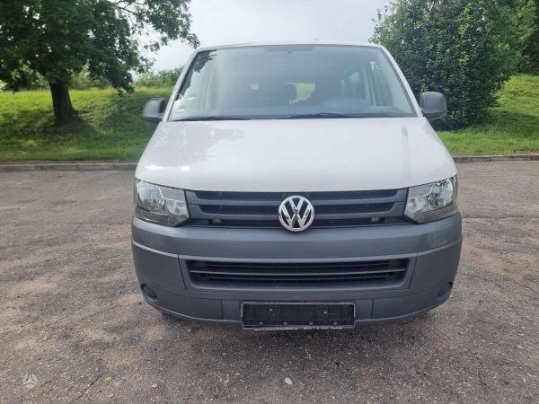 White Volkswagen Transporter 2011 in Kaunas, with an engine capacity of 1.97 L and mileage of 275 thousand km for 8950 €, photo 3 on AUTOMOTO.COM.LV