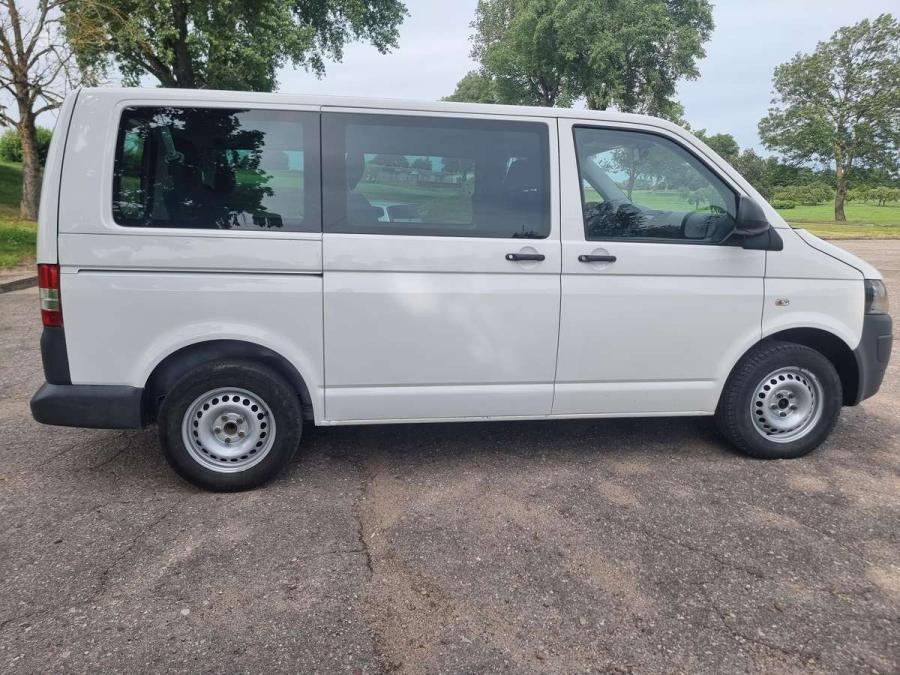 Balts Volkswagen Transporter 2011 Kauņa, ar dzinēja tilpumu 1.97 L un nobraukumu 275 tūkst. km par 8950 €, foto 5 vietnē AUTOMOTO.COM.LV