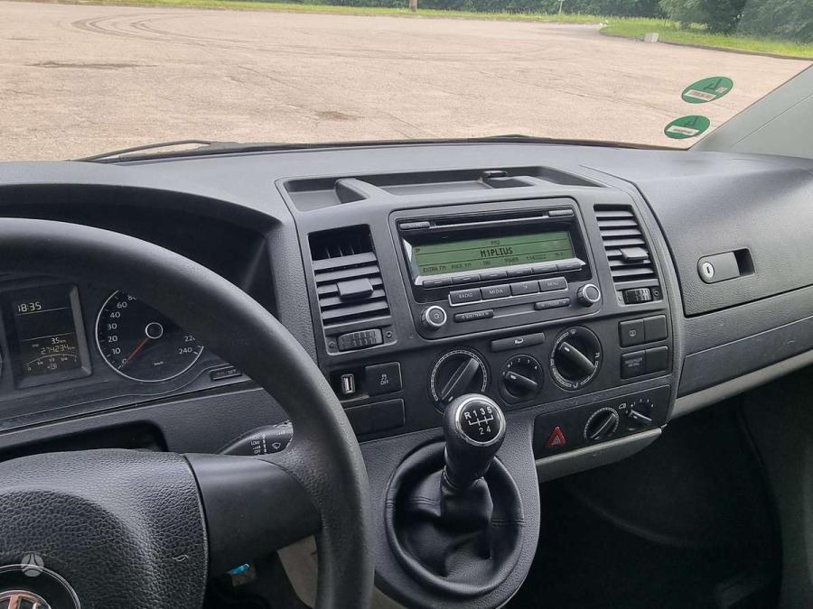 Balts Volkswagen Transporter 2011 Kauņa, ar dzinēja tilpumu 1.97 L un nobraukumu 275 tūkst. km par 8950 €, foto 10 vietnē AUTOMOTO.COM.LV