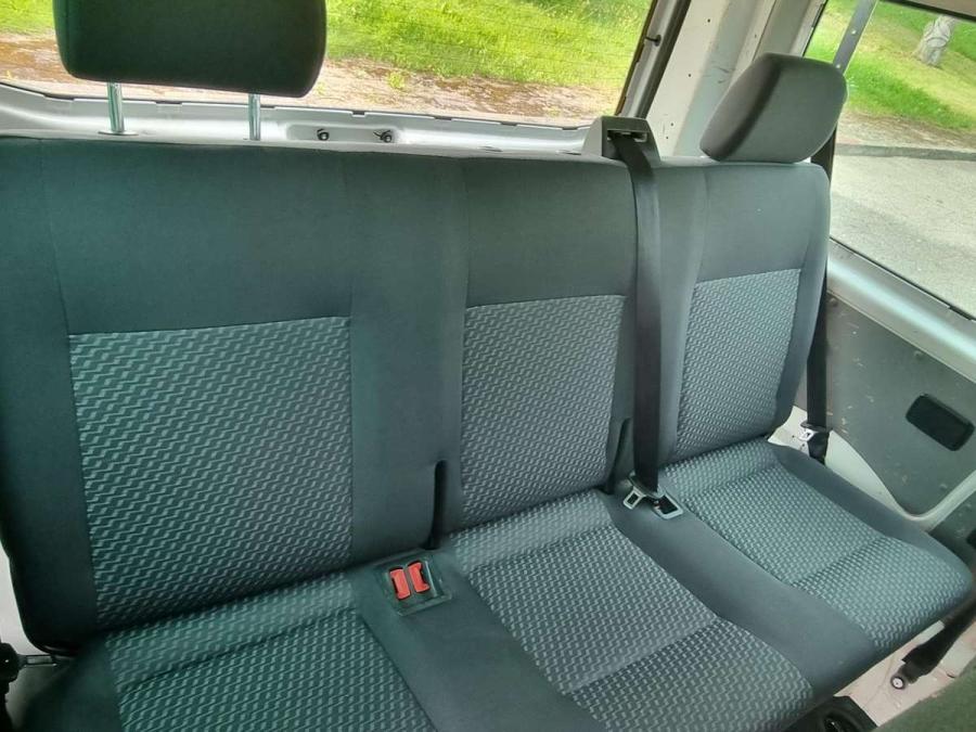 Balts Volkswagen Transporter 2011 Kauņa, ar dzinēja tilpumu 1.97 L un nobraukumu 275 tūkst. km par 8950 €, foto 14 vietnē AUTOMOTO.COM.LV