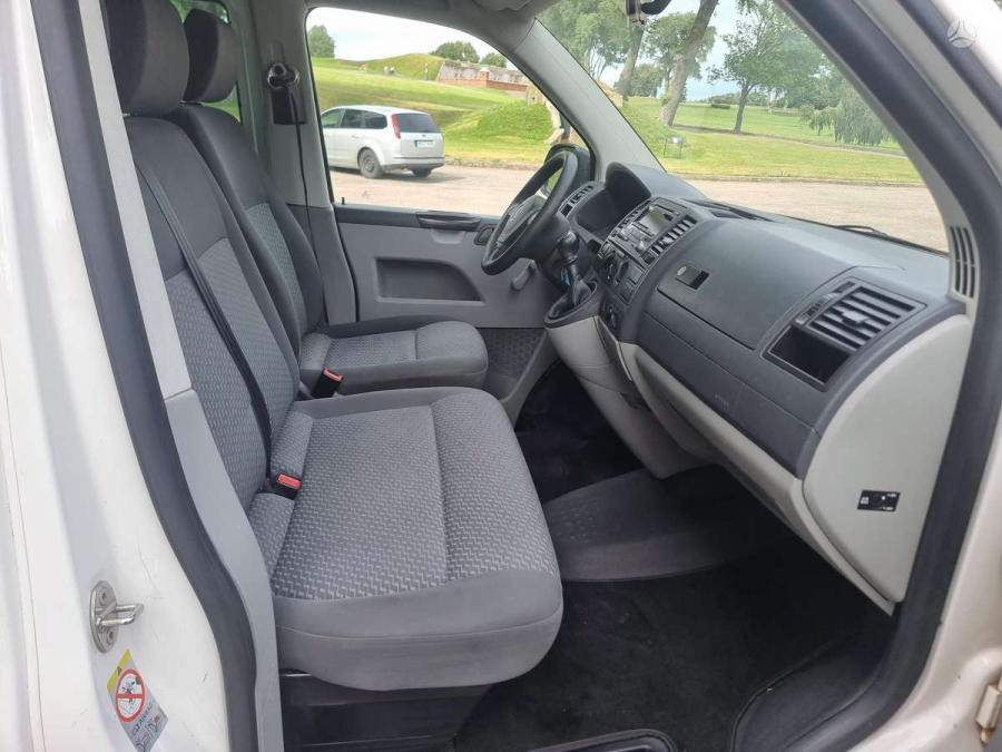 Balts Volkswagen Transporter 2011 Kauņa, ar dzinēja tilpumu 1.97 L un nobraukumu 275 tūkst. km par 8950 €, foto 16 vietnē AUTOMOTO.COM.LV