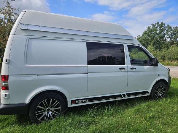 White Volkswagen Transporter 2011 in Kaisiadorys, with an engine capacity of 2.00 L and mileage of 320 thousand km for 9200 €, photo 6 on AUTOMOTO.COM.LV