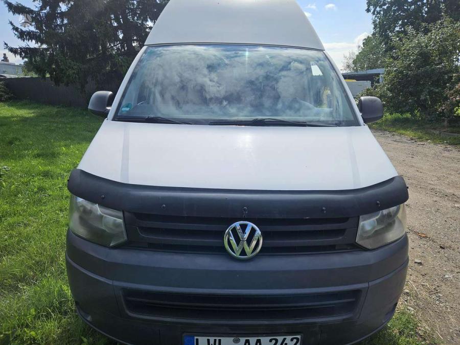 White Volkswagen Transporter 2011 in Kaisiadorys, with an engine capacity of 2.00 L and mileage of 320 thousand km for 9200 €, photo 10 on AUTOMOTO.COM.LV