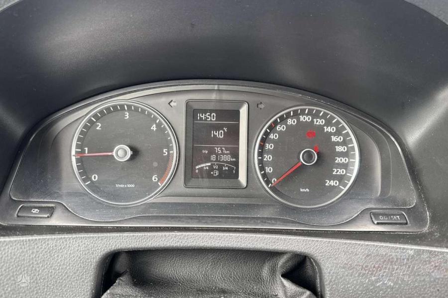Balts Volkswagen Transporter 2011 Kauņa, ar dzinēja tilpumu 2.00 L un nobraukumu 183 tūkst. km par 6450 €, foto 8 vietnē AUTOMOTO.COM.LV