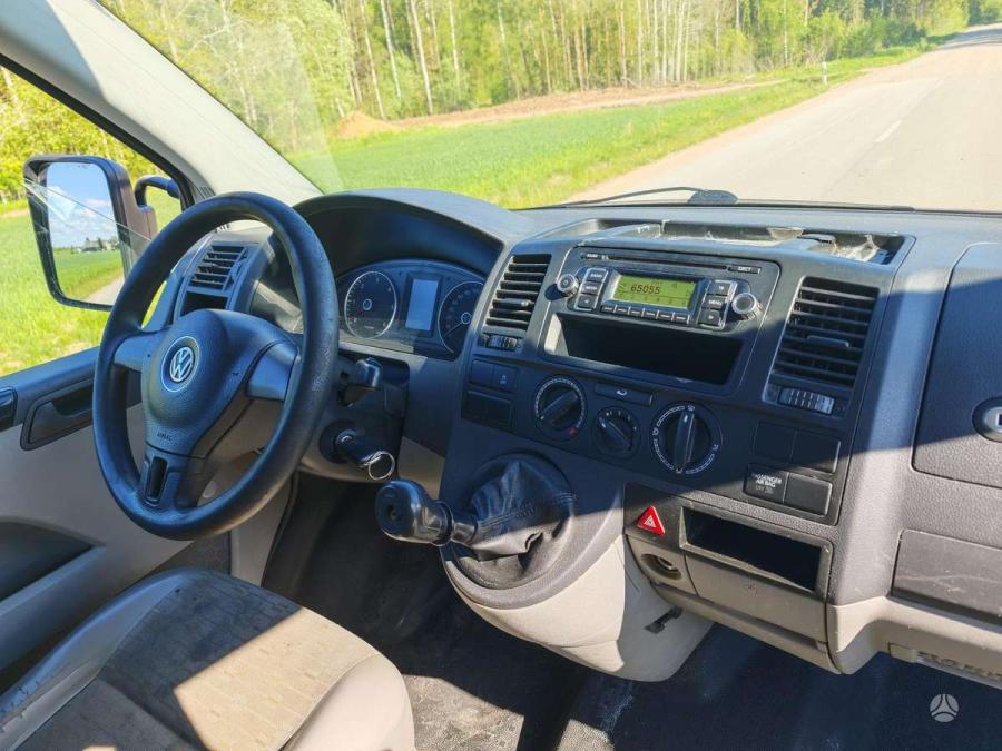 Balts Volkswagen Transporter 2011 Mažeikiai, ar dzinēja tilpumu 2.00 L un nobraukumu 318 tūkst. km par 6000 €, foto 16 vietnē AUTOMOTO.COM.LV