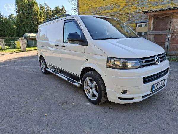 White Volkswagen Transporter 2011 in Kretinga, with an engine capacity of 2.00 L and mileage of 330 thousand km for 6750 €, photo 4 on AUTOMOTO.COM.LV