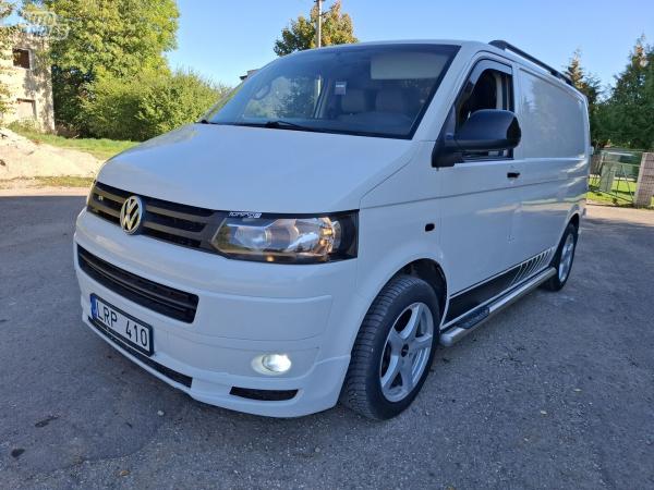White Volkswagen Transporter 2011 in Kretinga, with an engine capacity of 2.00 L and mileage of 330 thousand km for 6750 €, photo 10 on AUTOMOTO.COM.LV