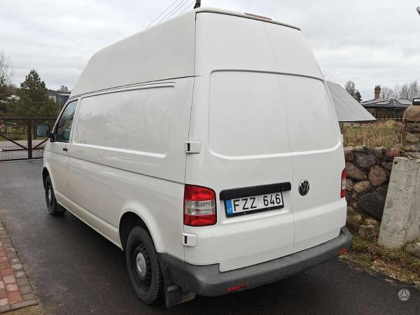 Balts Volkswagen Transporter 2012 Viļņa, ar dzinēja tilpumu 2.00 L un nobraukumu 233 tūkst. km par 5800 €, foto 2 vietnē AUTOMOTO.COM.LV