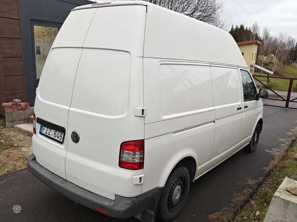 Balts Volkswagen Transporter 2012 Viļņa, ar dzinēja tilpumu 2.00 L un nobraukumu 233 tūkst. km par 5800 €, foto 3 vietnē AUTOMOTO.COM.LV