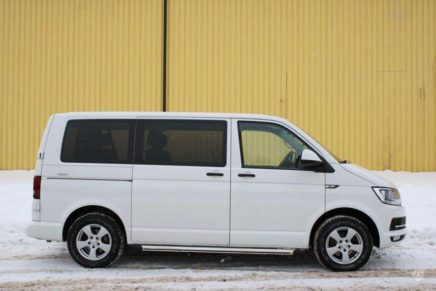 White Volkswagen Transporter 2012 in Vilnius, with an engine capacity of 1.98 L and mileage of 340 thousand km for 10900 €, photo 8 on AUTOMOTO.COM.LV