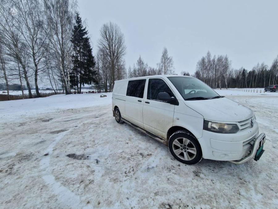 Balts Volkswagen Transporter 2012 Kuršėnai, ar dzinēja tilpumu 2.00 L un nobraukumu 268 tūkst. km par 5900 €, foto 1 vietnē AUTOMOTO.COM.LV