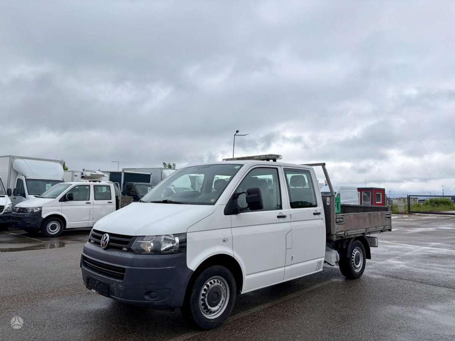 White Volkswagen Transporter 2012 in Vilnius, with an engine capacity of 1.97 L and mileage of 83 thousand km for 13900 €, photo 3 on AUTOMOTO.COM.LV