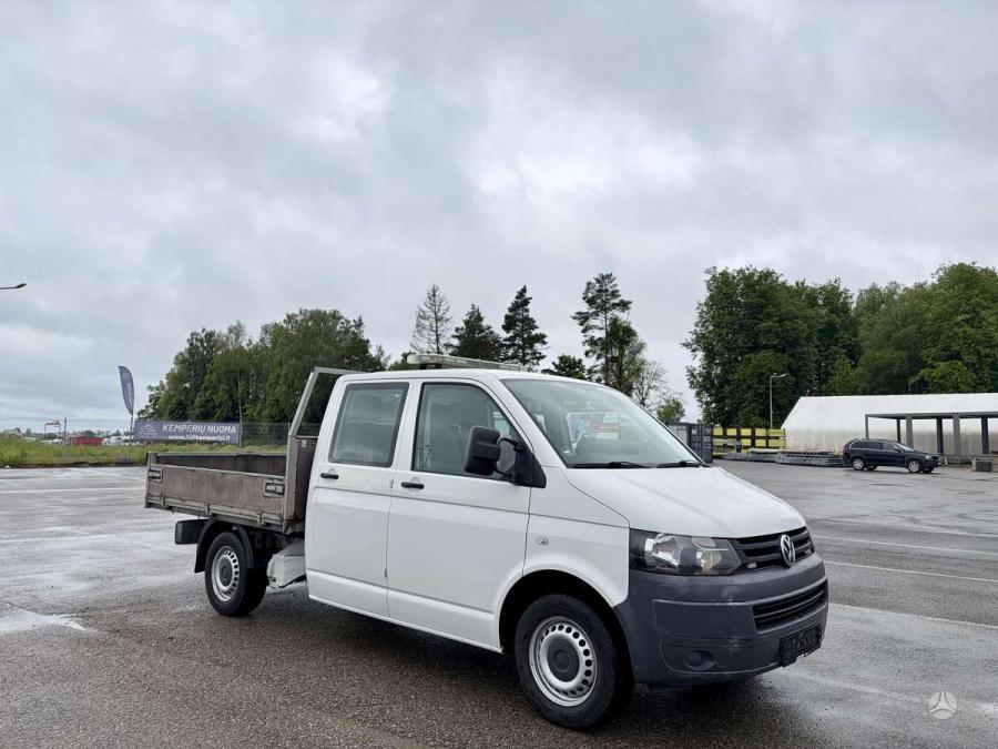 White Volkswagen Transporter 2012 in Vilnius, with an engine capacity of 1.97 L and mileage of 83 thousand km for 13900 €, photo 6 on AUTOMOTO.COM.LV